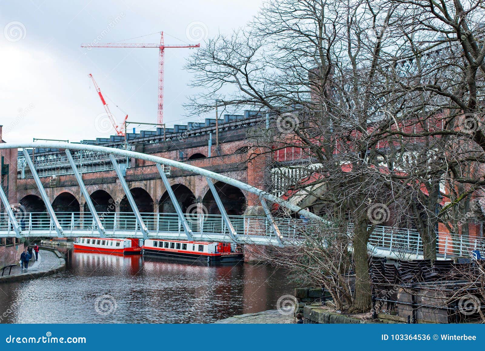 Flodkanal Med Broar I Manchester Redaktionell Bild - Bild av sight ...
