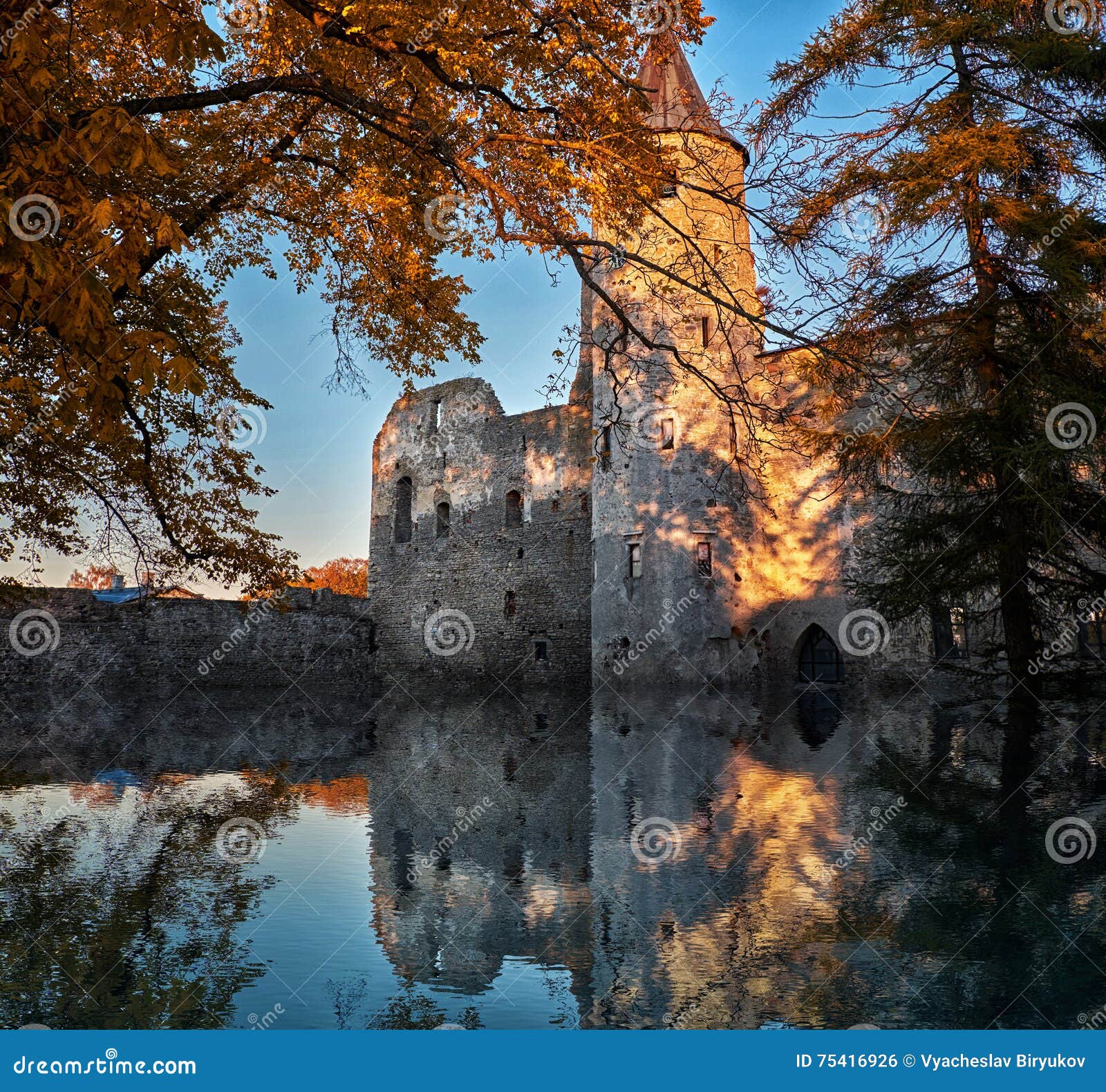 Flood and castle stock photo. Image of flood, ancient - 75416926