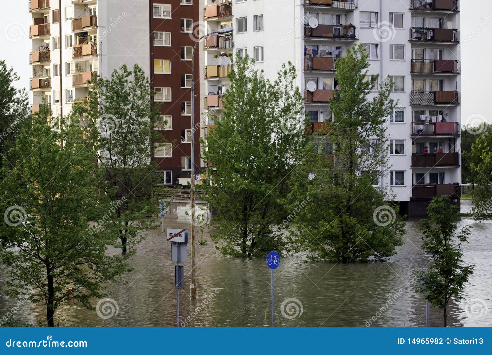 Flood in the city stock photo. Image of wroclaw, daylight - 14965982