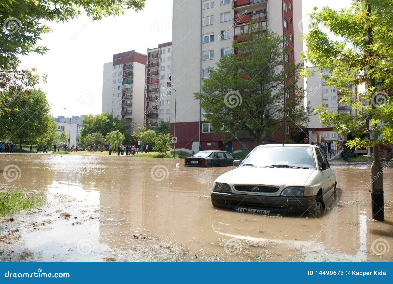 Flood in Wroclaw, Kozanow 2010 Editorial Stock Photo - Image of cars ...