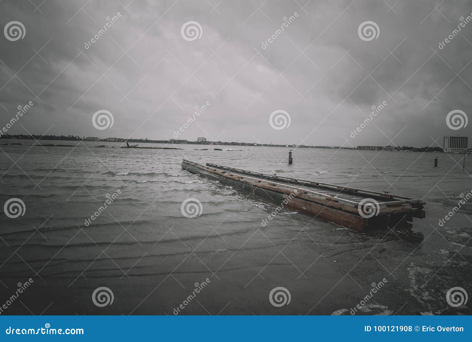 Flooded boat dock stock photo. Image of deep, flow, earth - 100121908