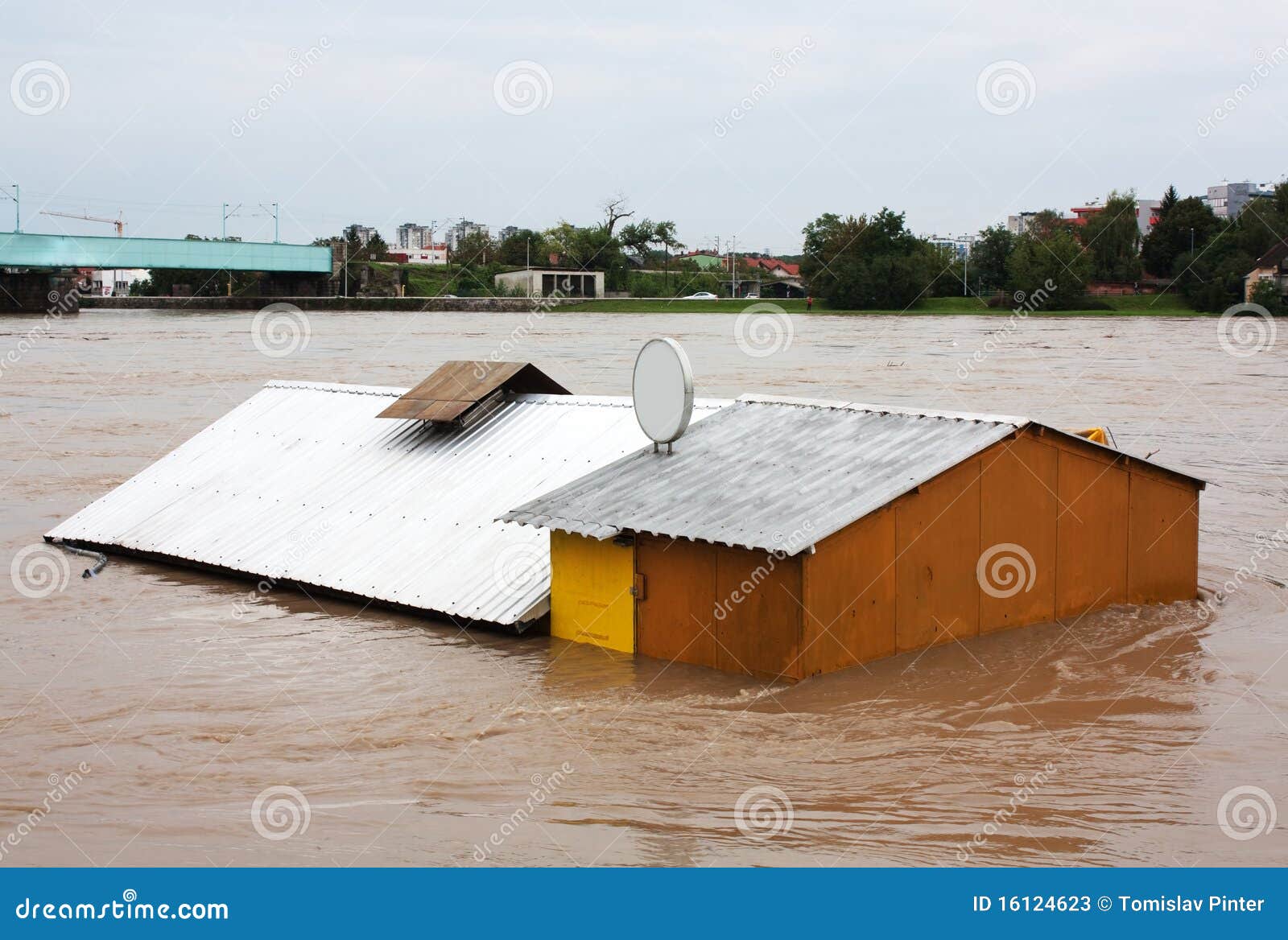 Flooded house stock image. Image of flooded, ocean, loan - 16124623