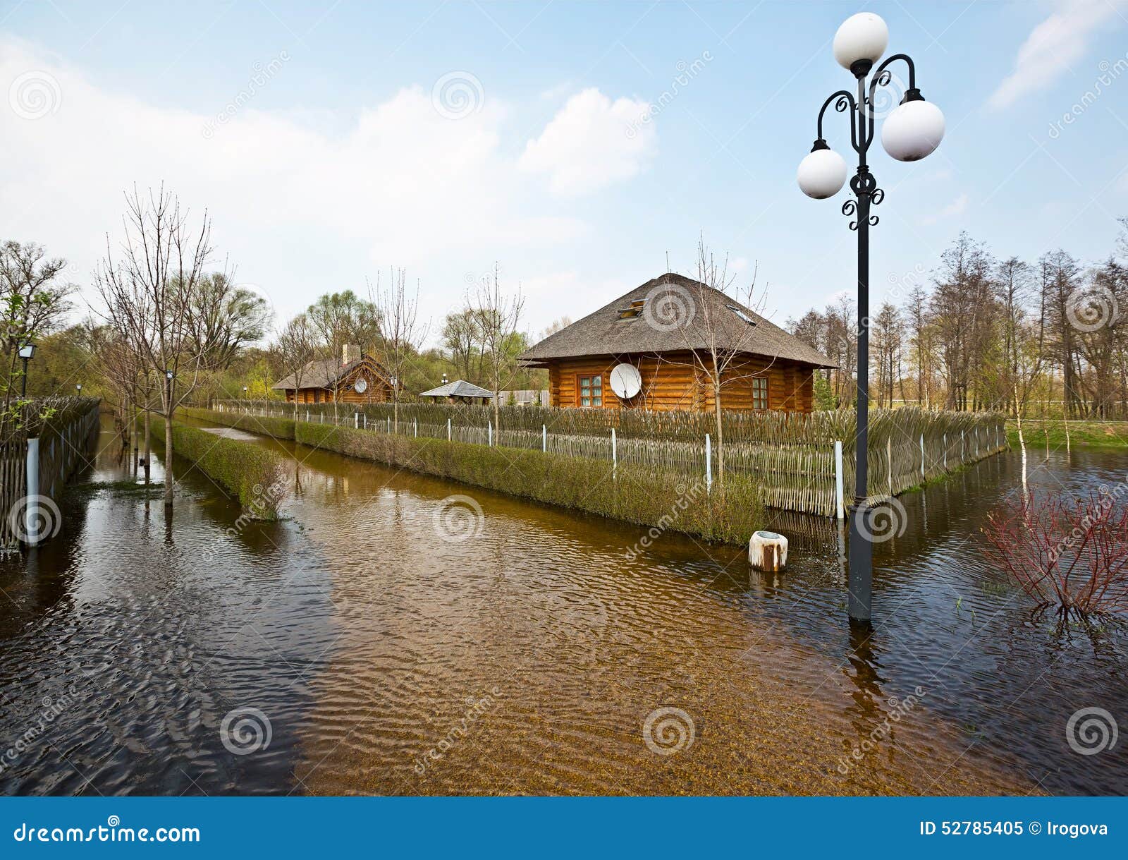 Flooding in the Countryside Stock Image - Image of home, natural: 52785405