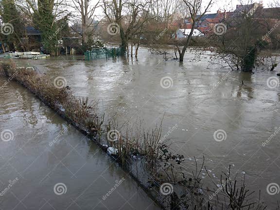 Flooding of the River Derwent, Stamford Bridge, East Riding of ... Flooding of the River Derwent, Stamford Bridge, East Riding of ...