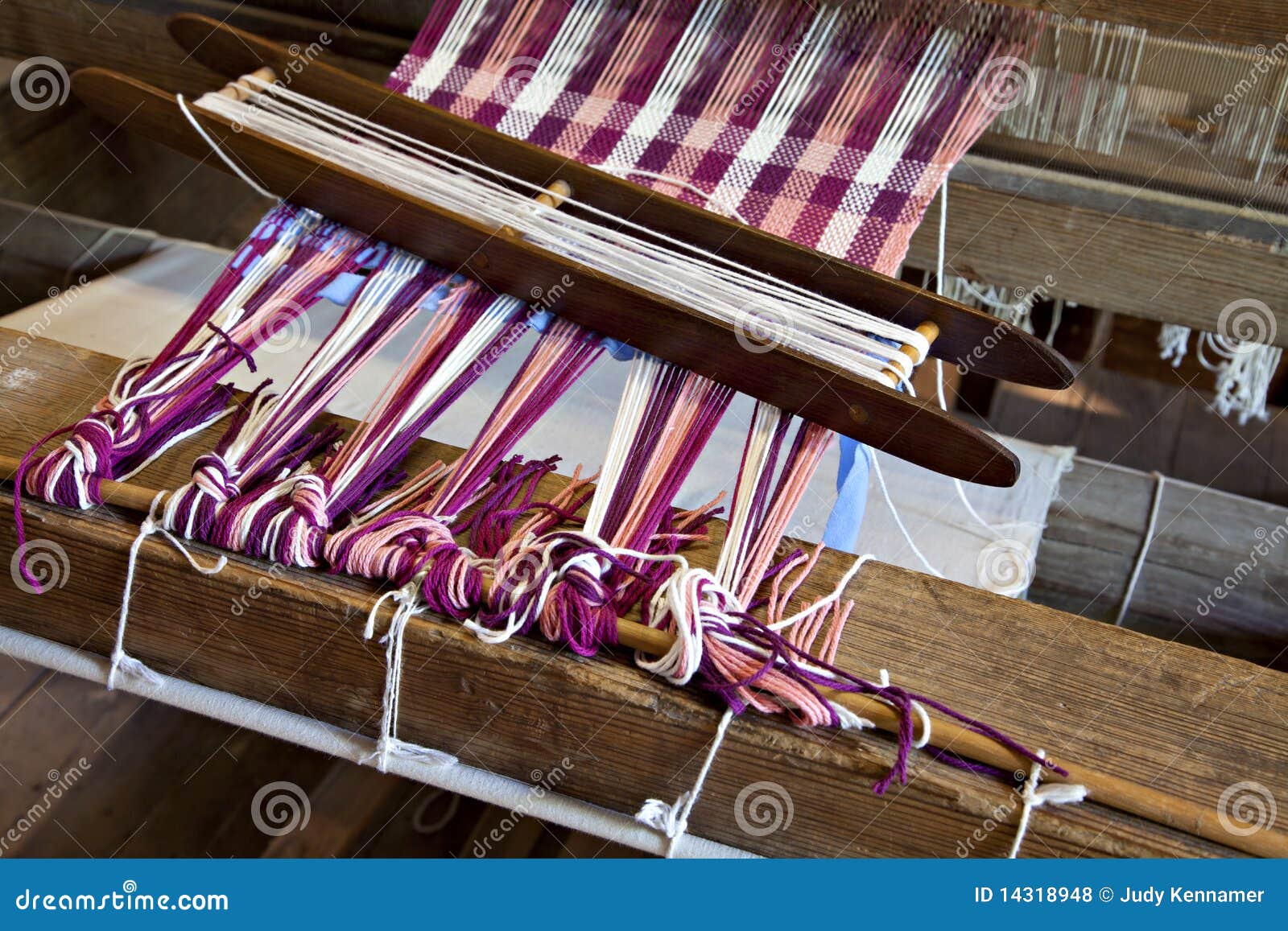 Floor loom stock photo. Image of manufacture, craft, industry - 14318948