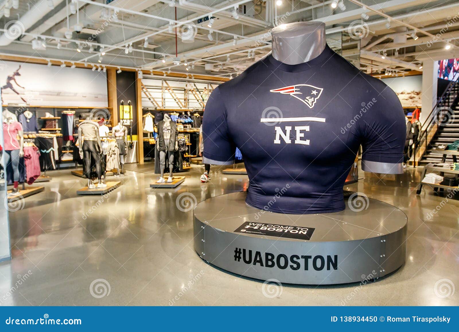 Inside Under Armour store editorial image. Image of floor - 138934450