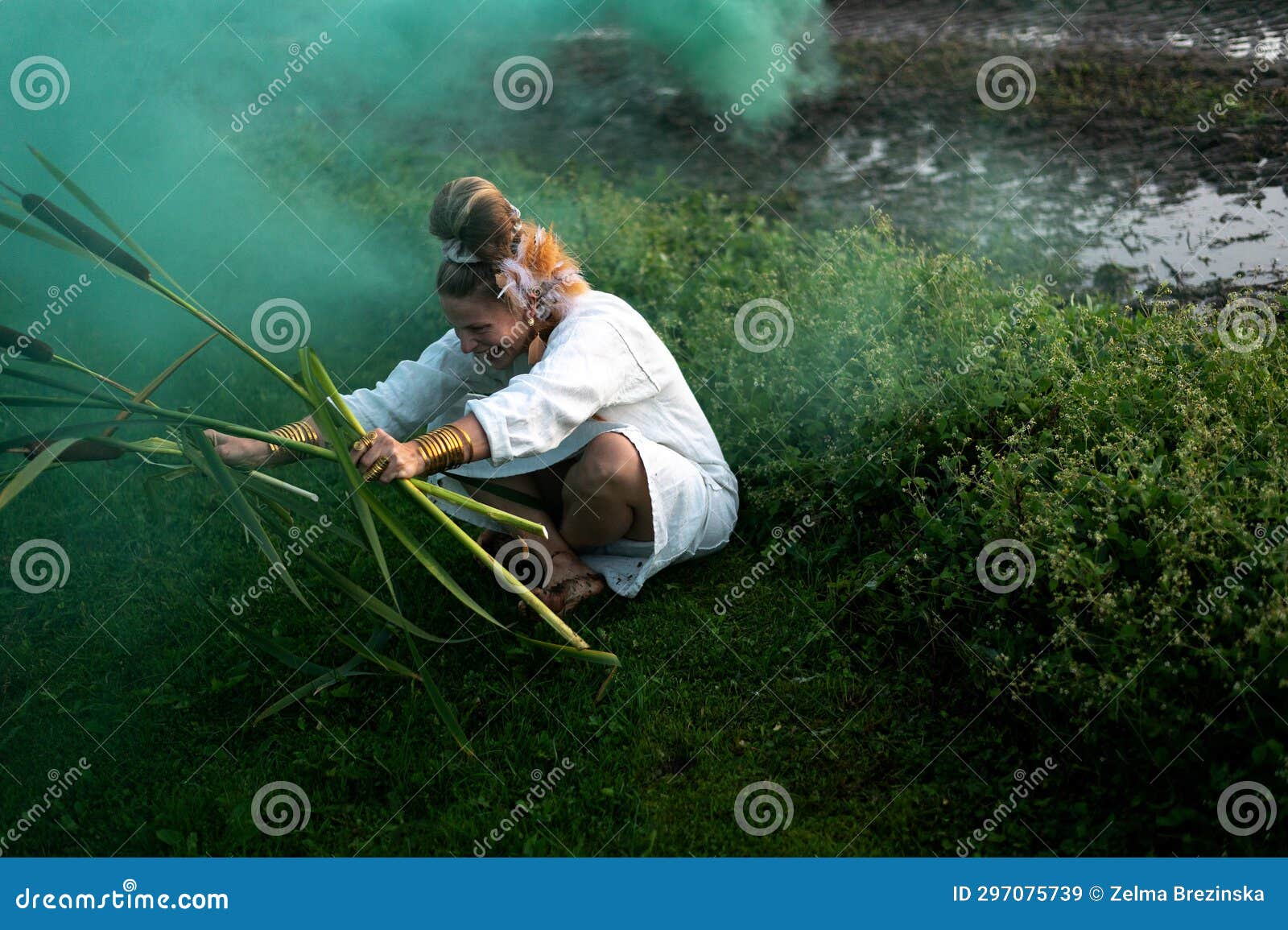 Flop of dancing woman stock image. Image of breakout - 297075739