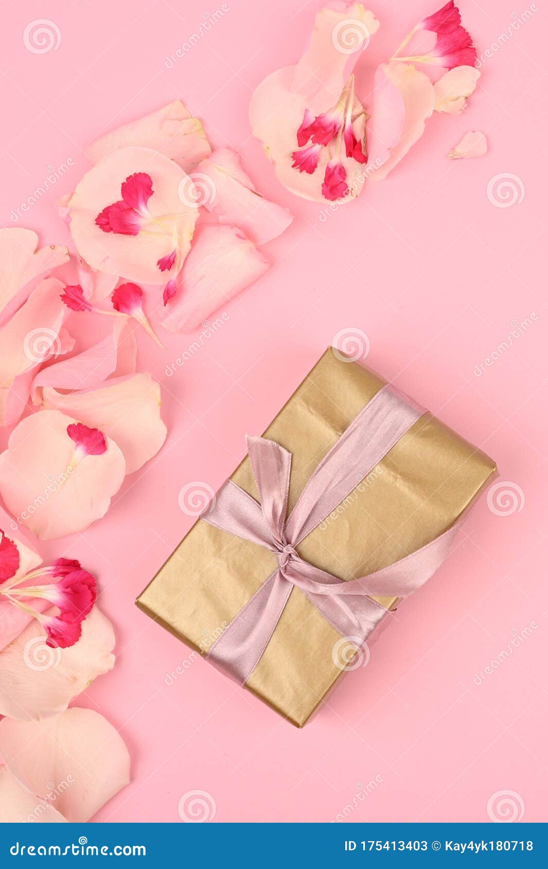 Floral Frame with Gold Gift Box on Pink Background. Greetings Concept ...