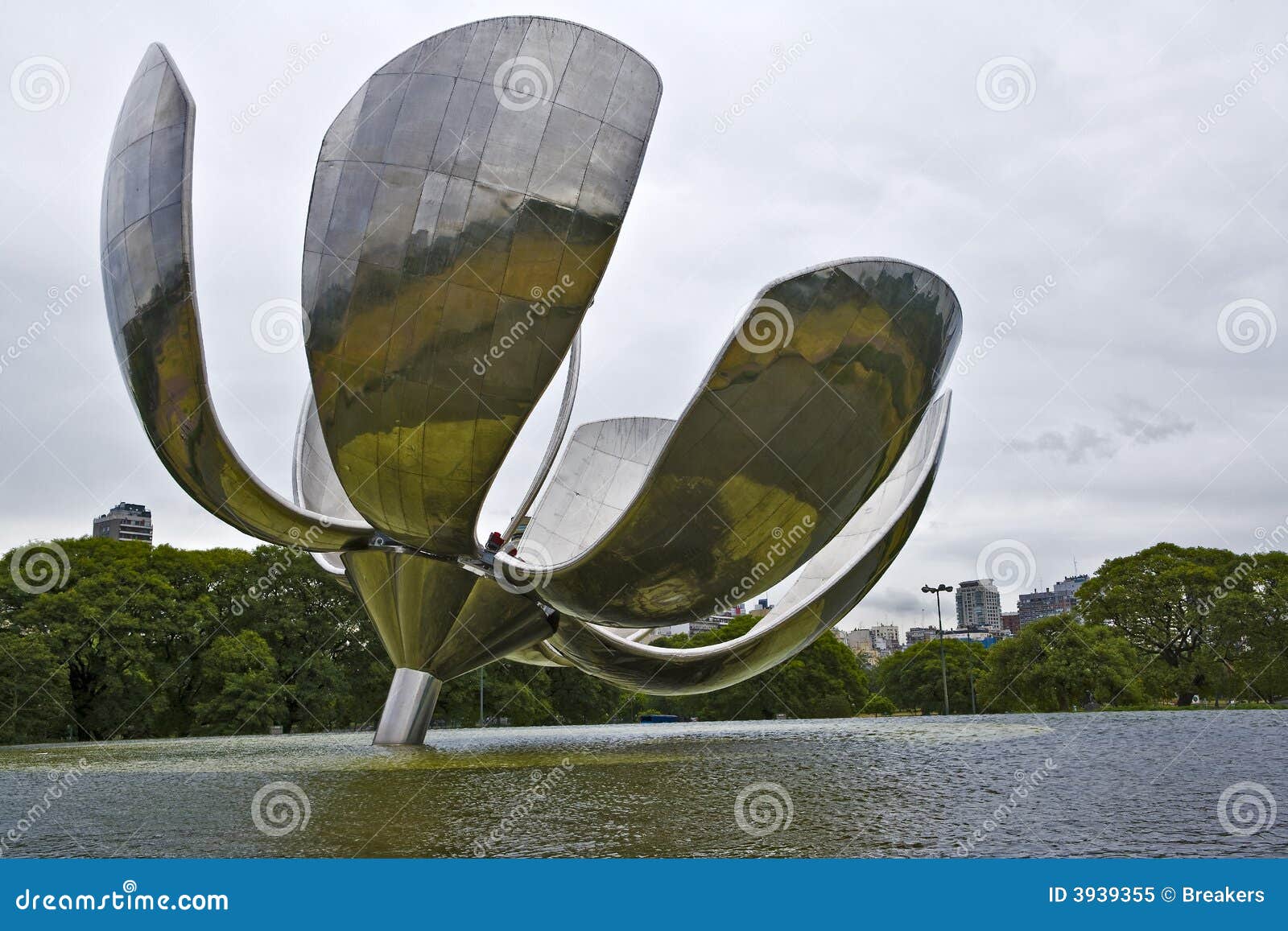 Floralis Generica De Buenos Aires Imagen editorial - Imagen de ...