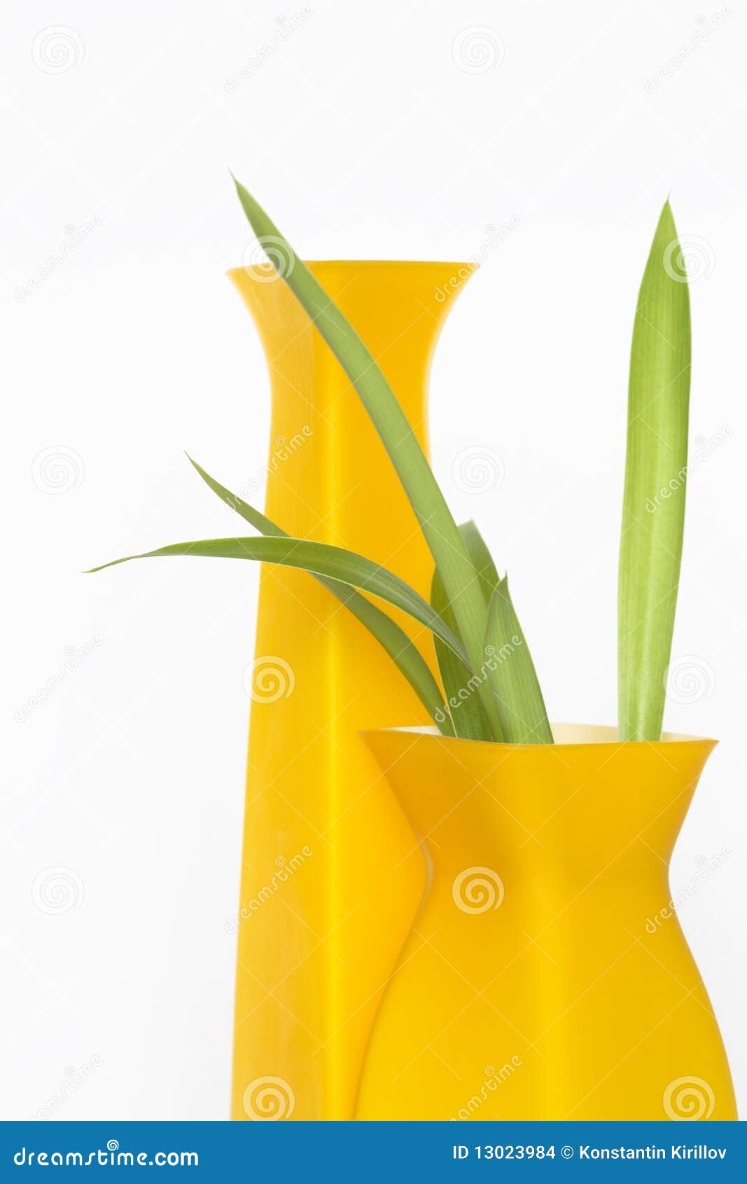 Floreros modernos foto de archivo. Imagen de elegancia - 13023984