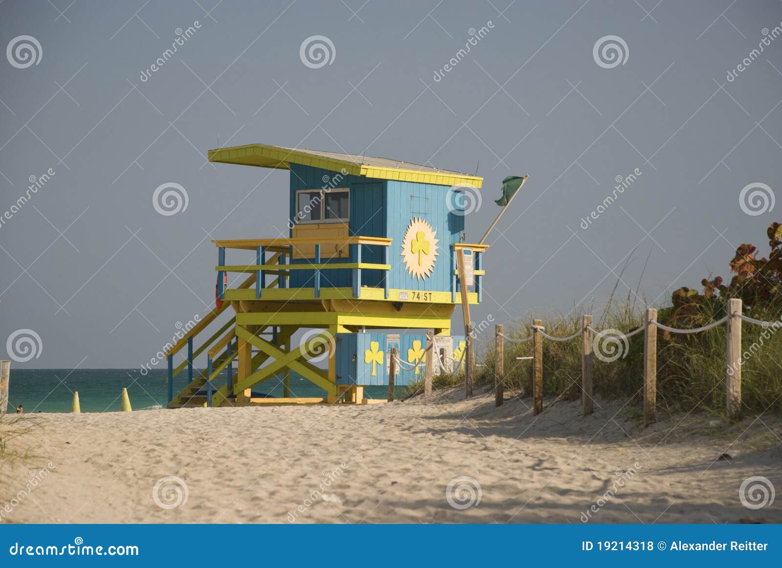 Florida life guard hut stock photo. Image of summer, beach - 19214318