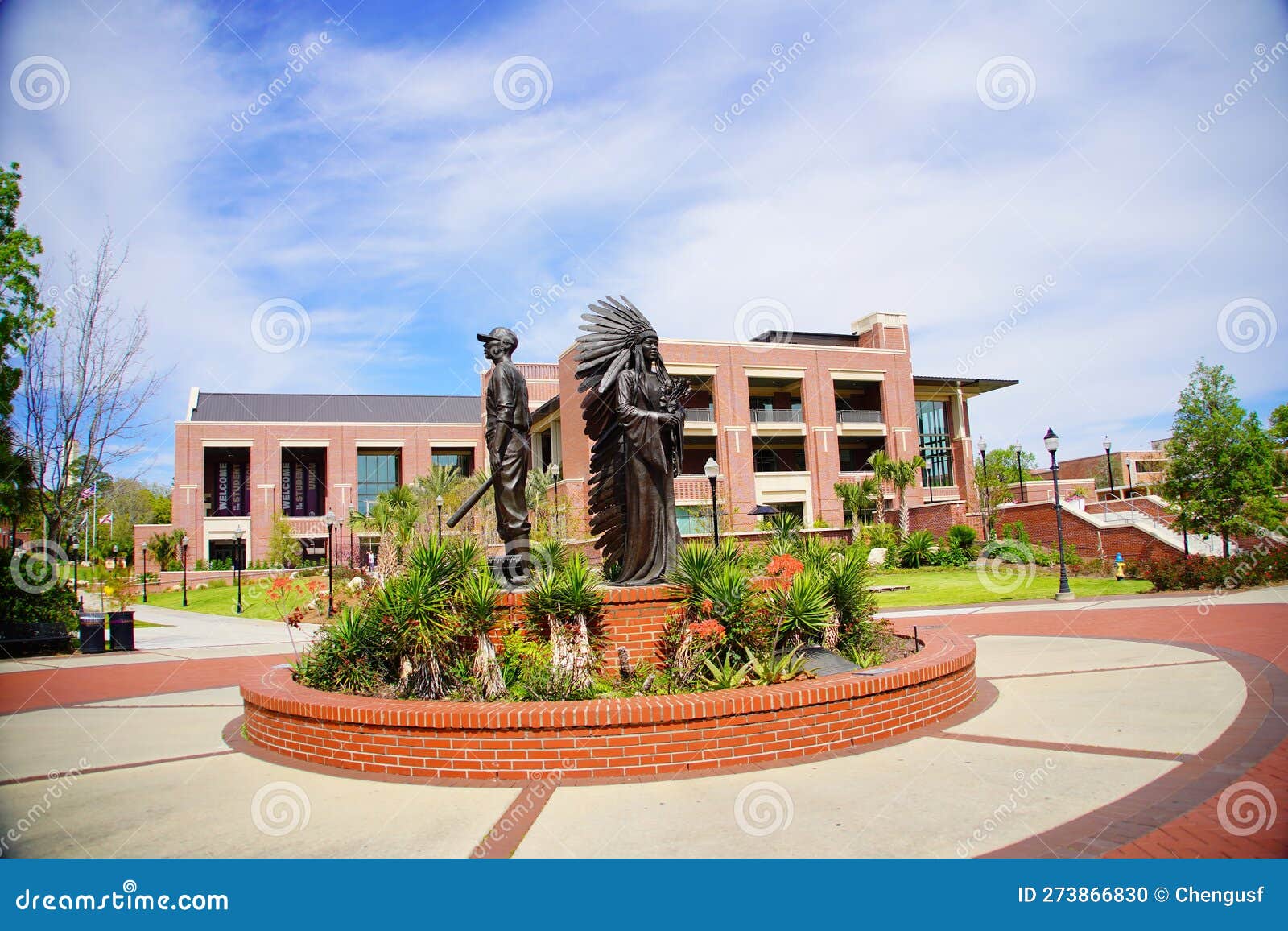 Florida State University Campus Statue Editorial Image - Image of ...