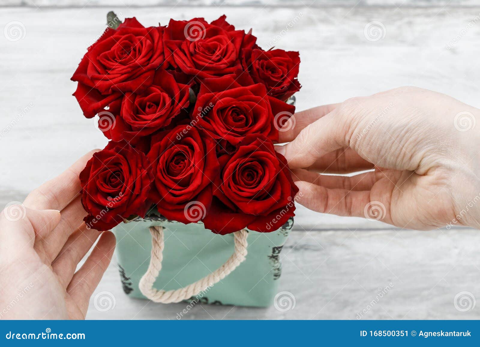 Florist Workplace: How To Make Decoration with Roses Inside Ceramic Box ...