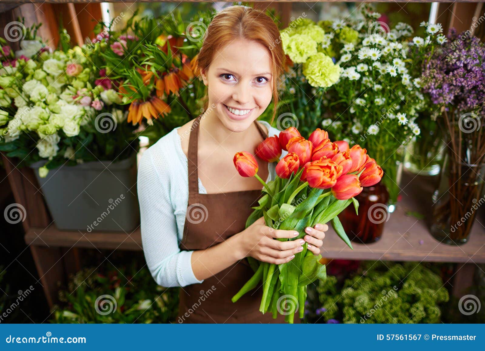 Florista bonito imagen de archivo. Imagen de encantador - 57561567
