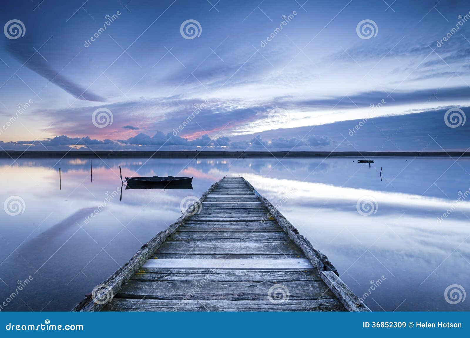 Flotten-Lagune stockbild. Bild von meerblick, reflexionen - 36852309