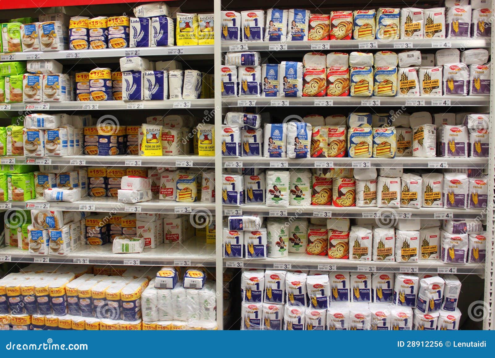 Flour editorial photo. Image of closeup, ingredients - 28912256