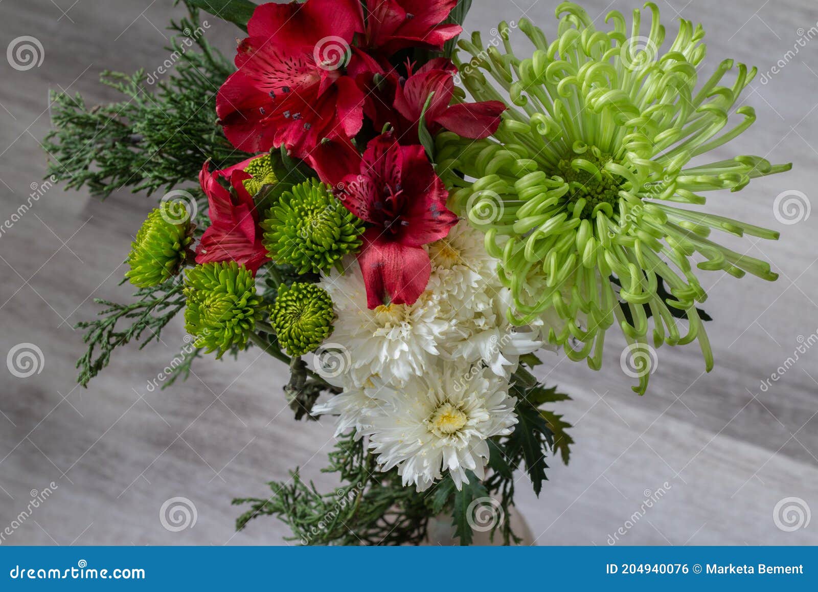 Flower Bouguet in Glass Vase Stock Photo - Image of engagement, bride ...