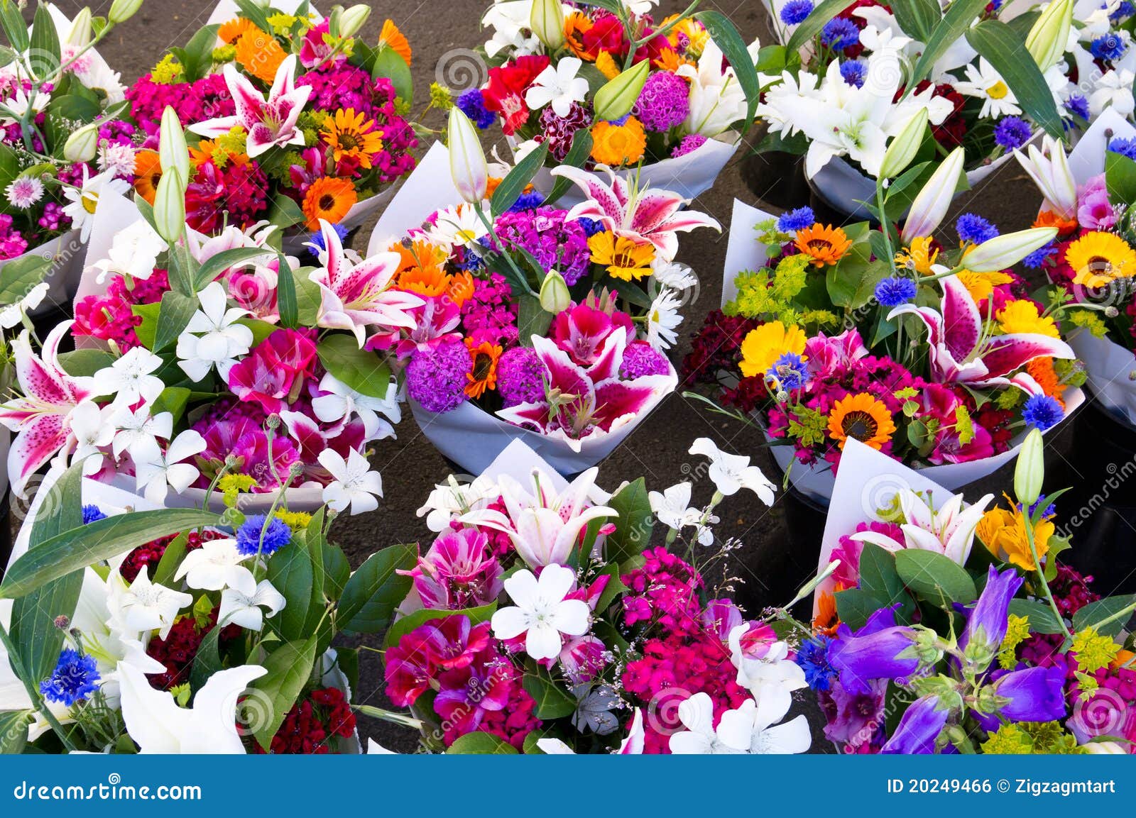 Flower bouquets stock photo. Image of bouquet, commercial - 20249466