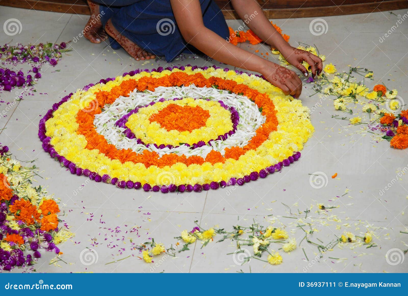 Flower Floor Decoration Ideas For Wedding