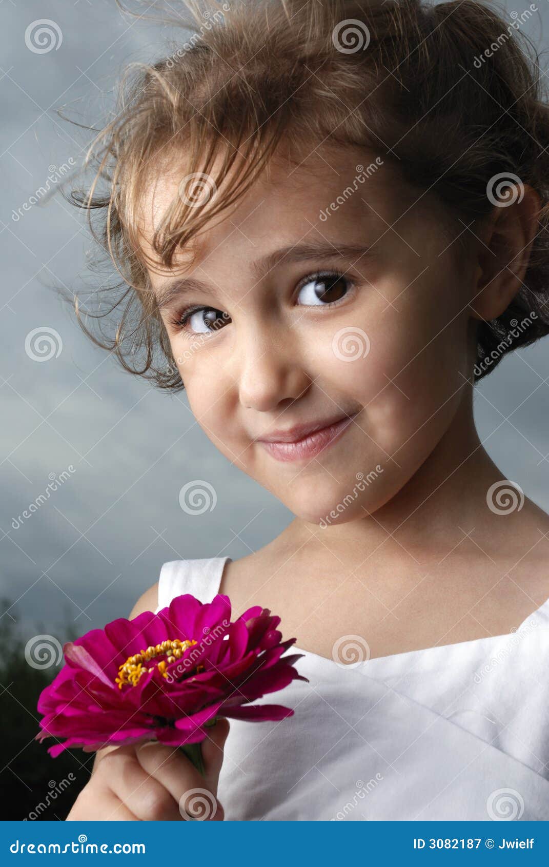 Flower Girl stock image. Image of fall, eyes, autumn, pink - 3082187