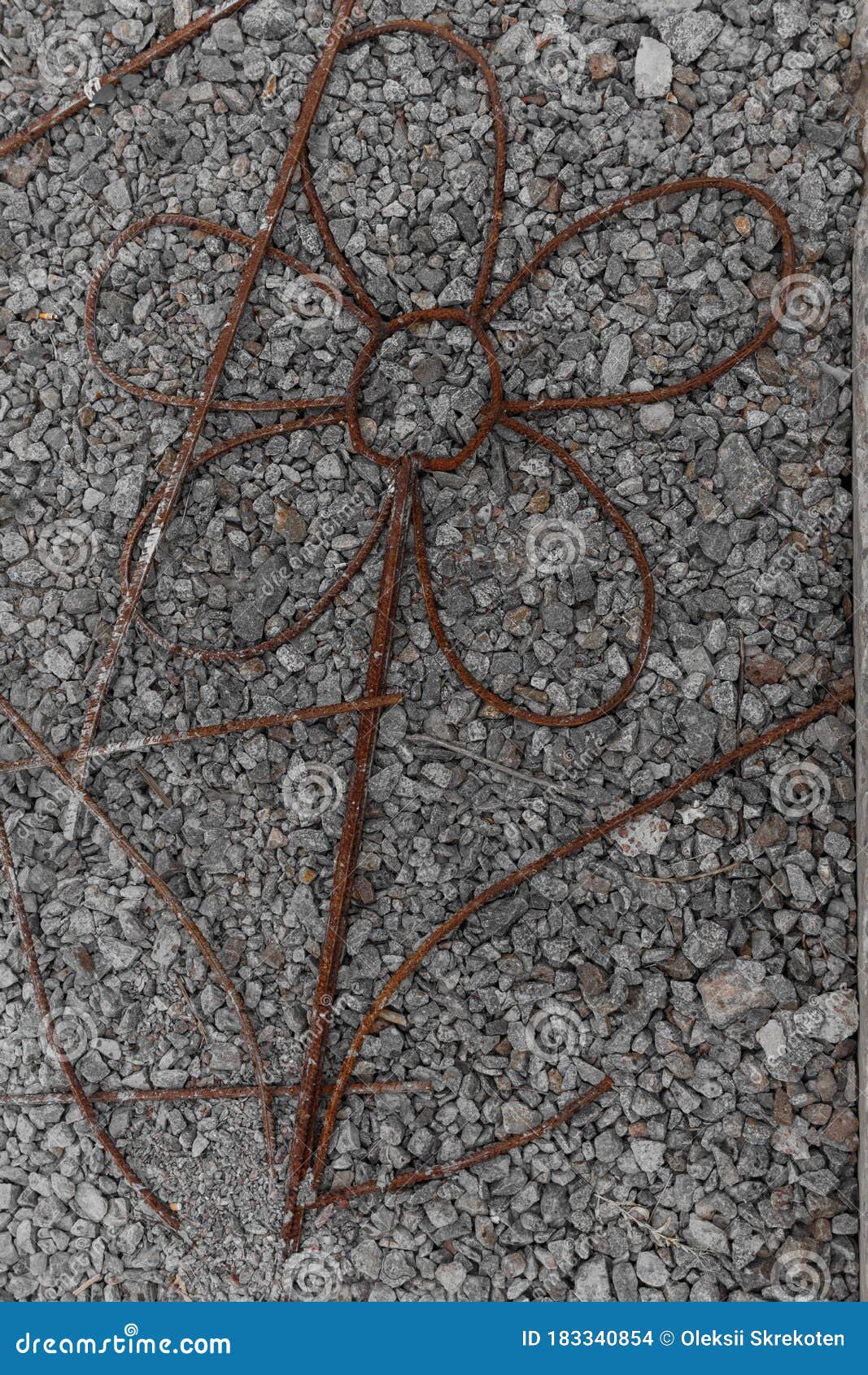 A Flower Made of Rusty Rebar. Stock Photo - Image of corrosion, grunge ...