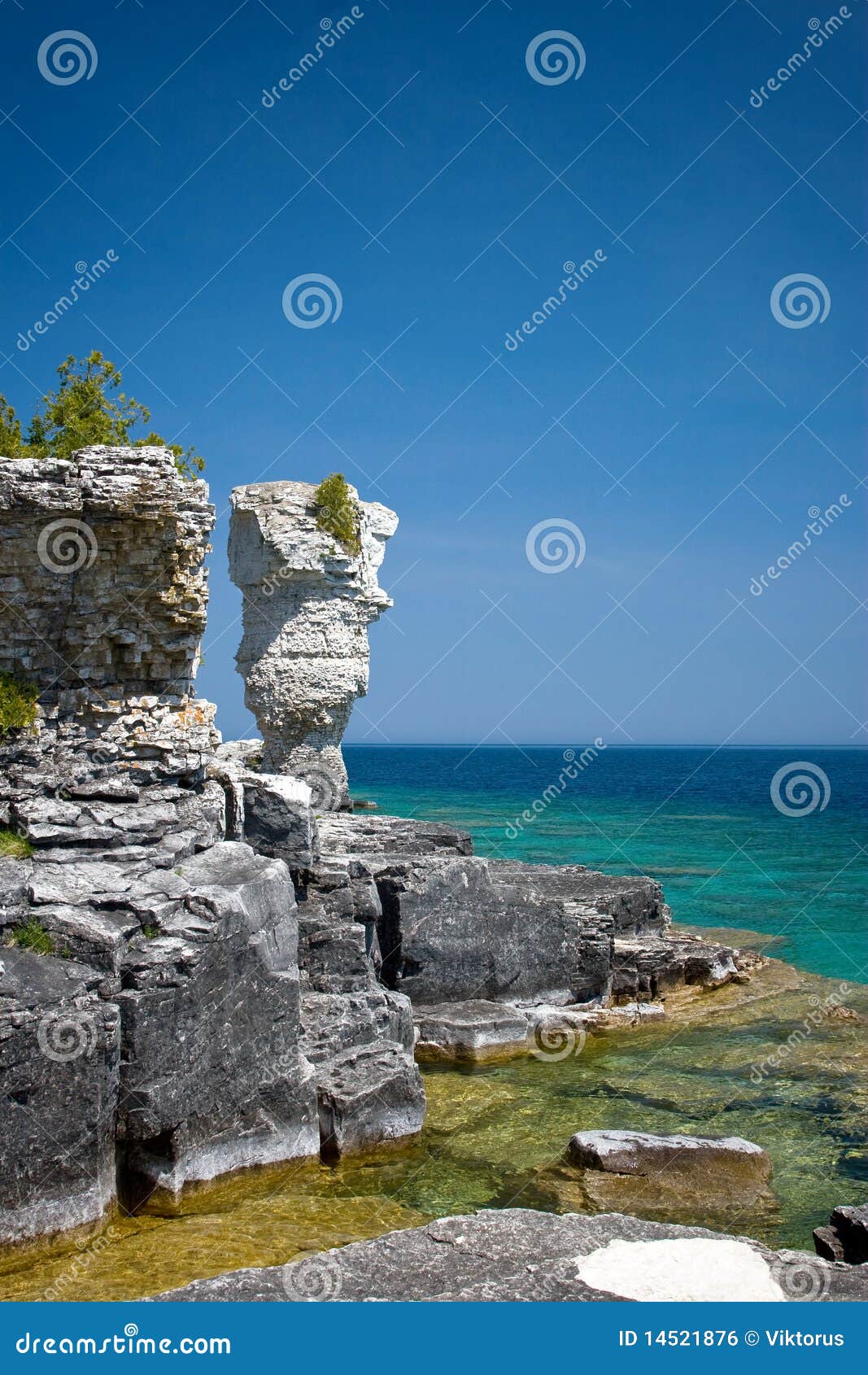Flowerpot Island stock photo. Image of niagara, flowerpot - 14521876