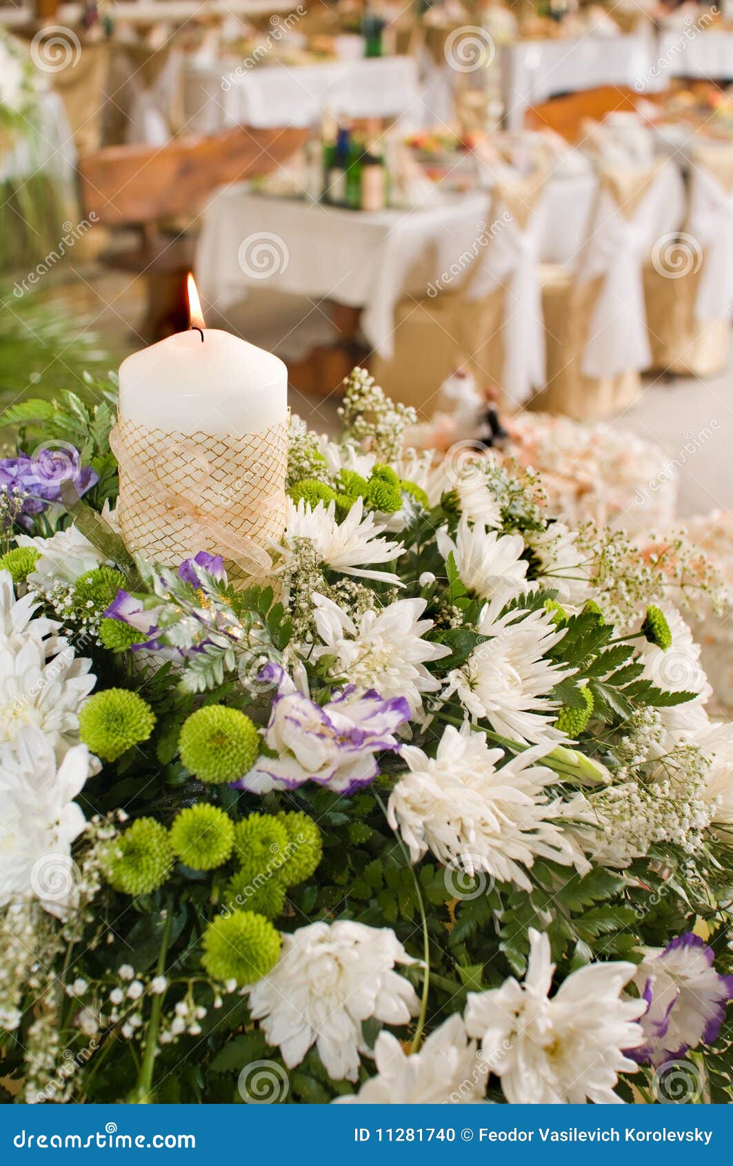 Flowers and Celebratory Table. Stock Photo - Image of bouquet, meal ...