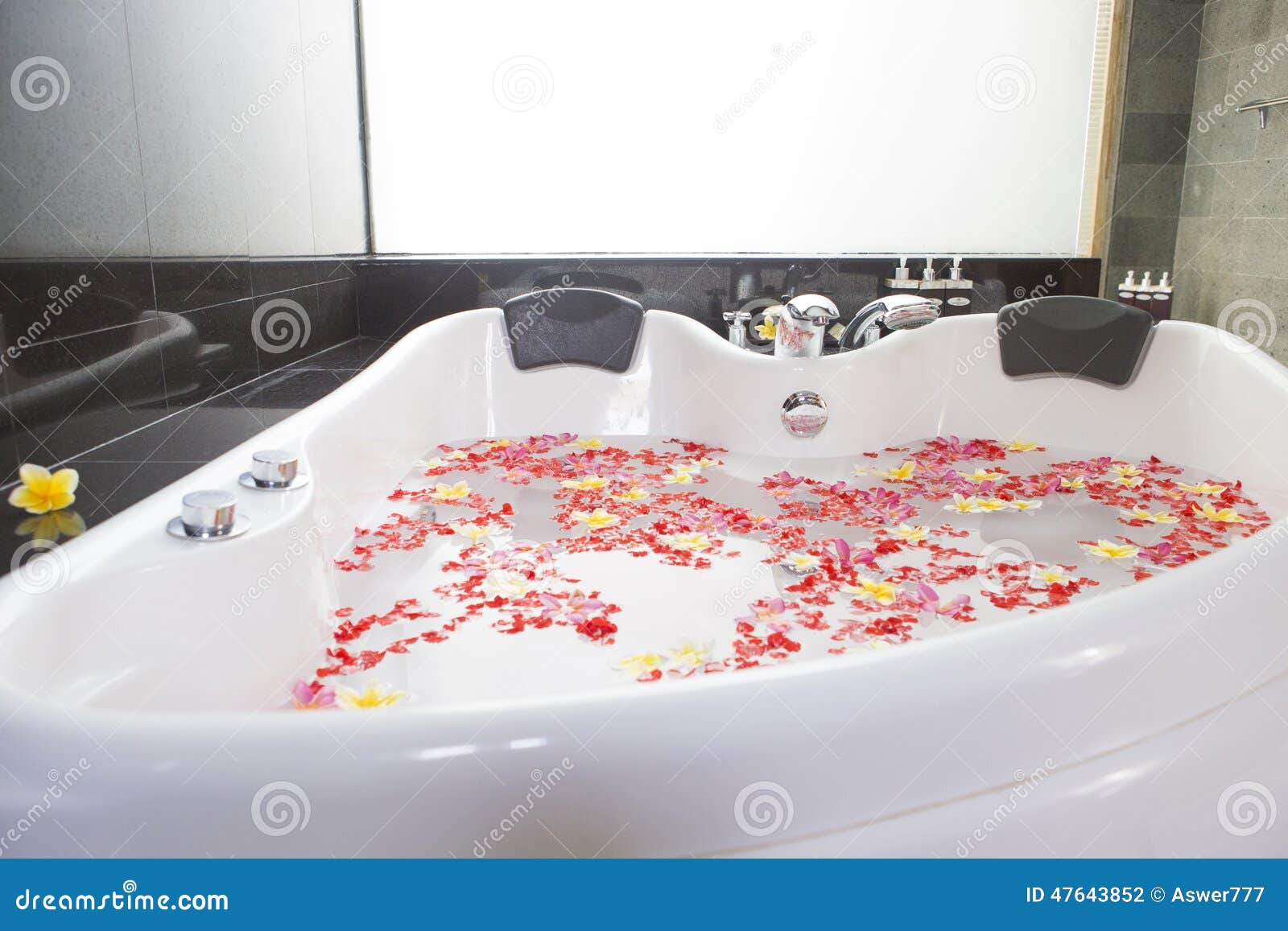Flowers in a jacuzzi stock photo. Image of luxury, healthy - 47643852