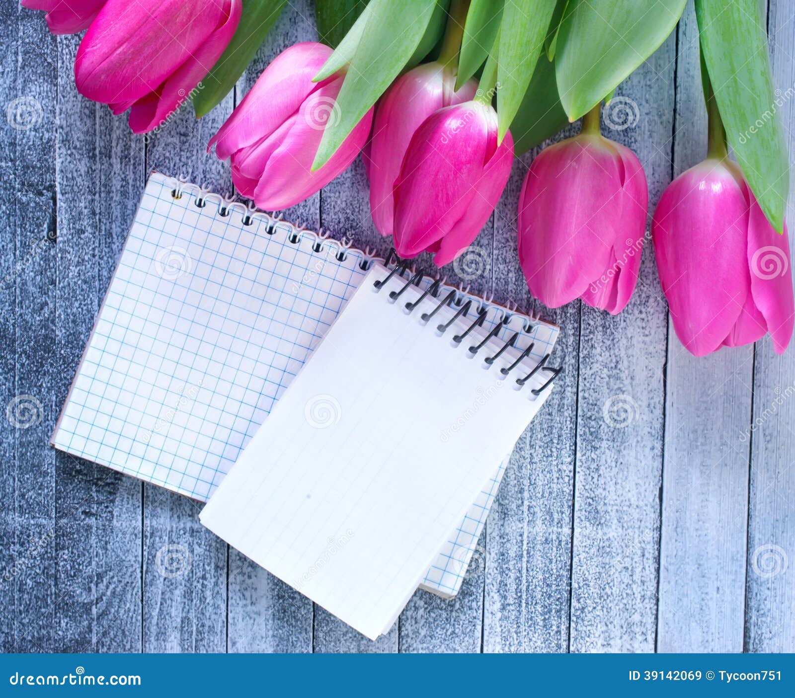 Flowers and note stock image. Image of green, floral - 39142069