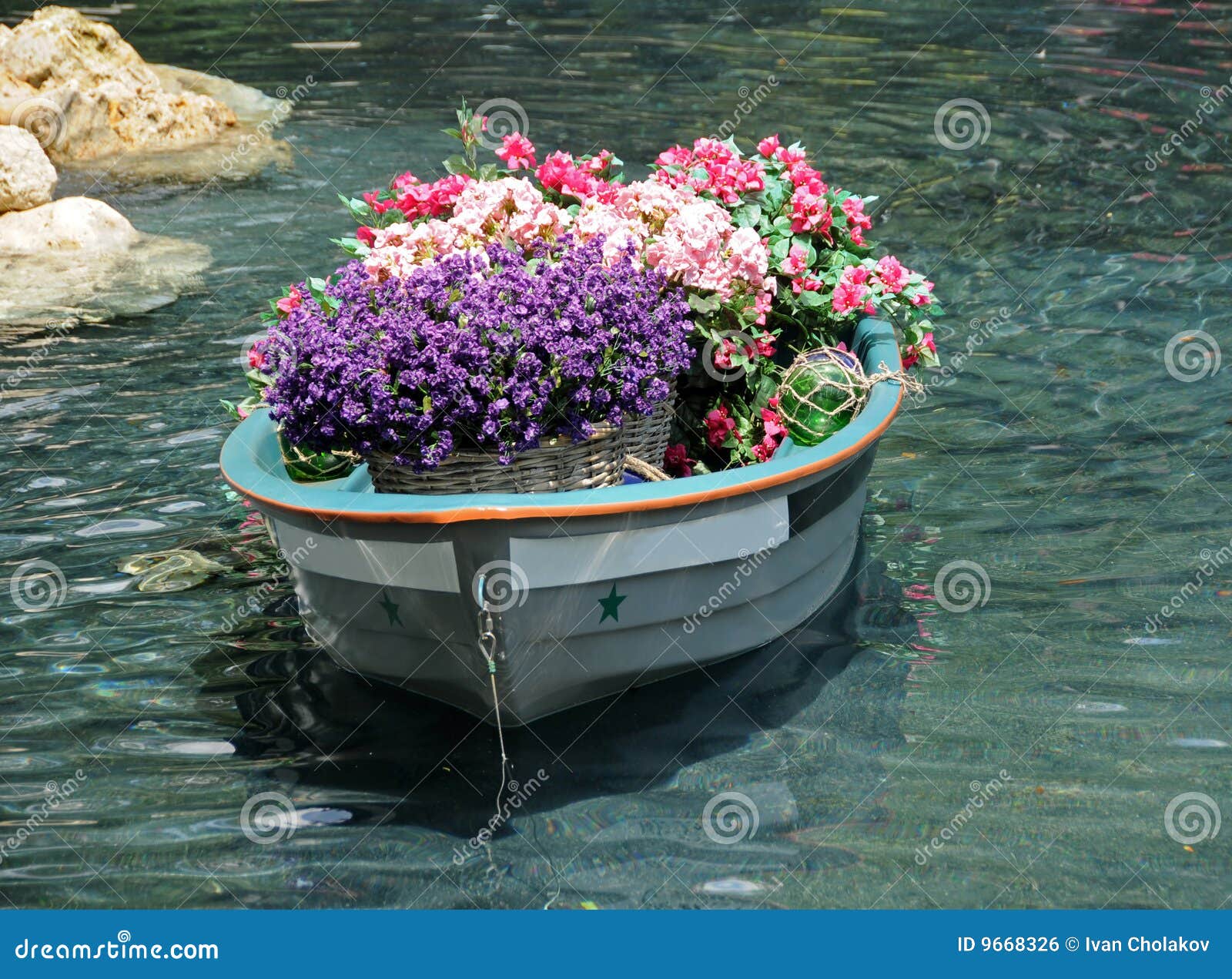 Flowers in old boat stock photo. Image of blooming, wooden - 9668326