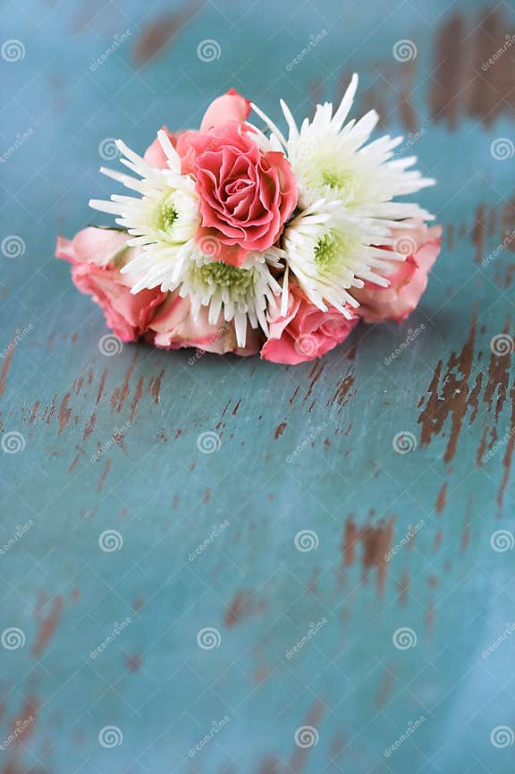 Flowers of Roses and Mums on Table Stock Image - Image of pretty ...