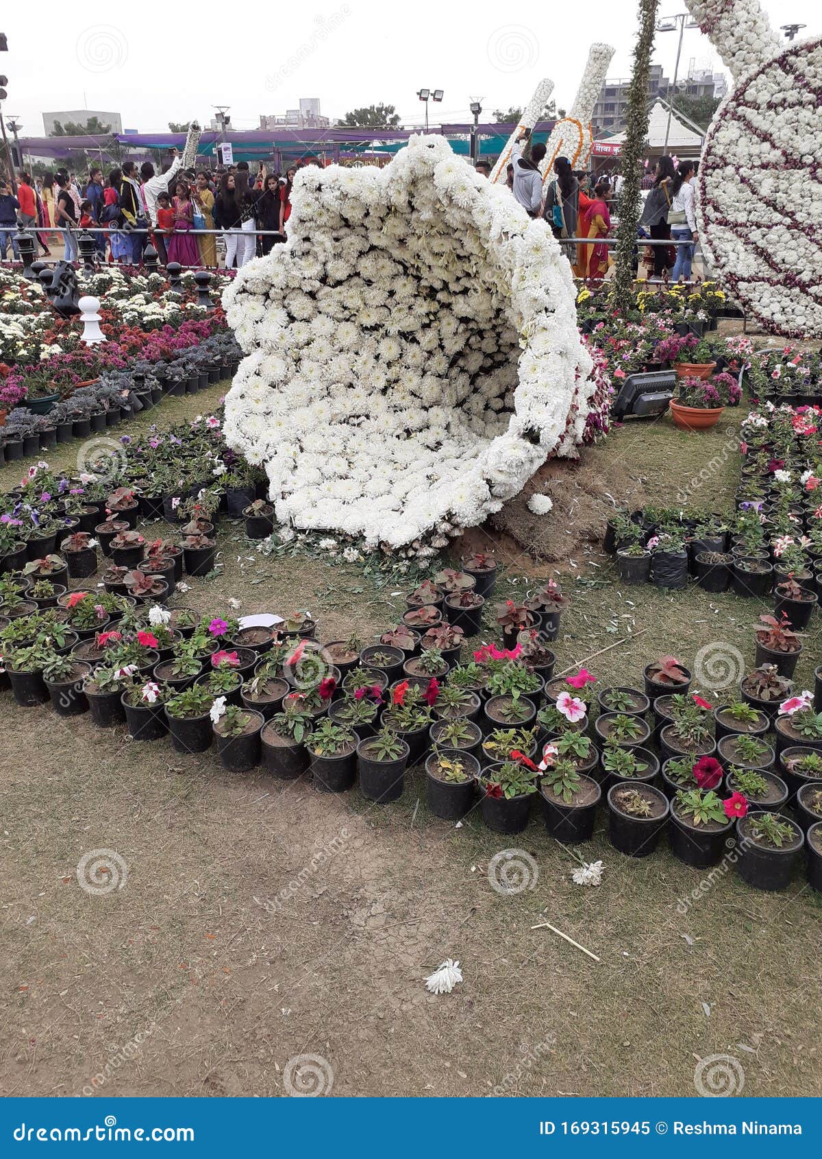 Flowers Show in River Front Editorial Image - Image of show, front ...