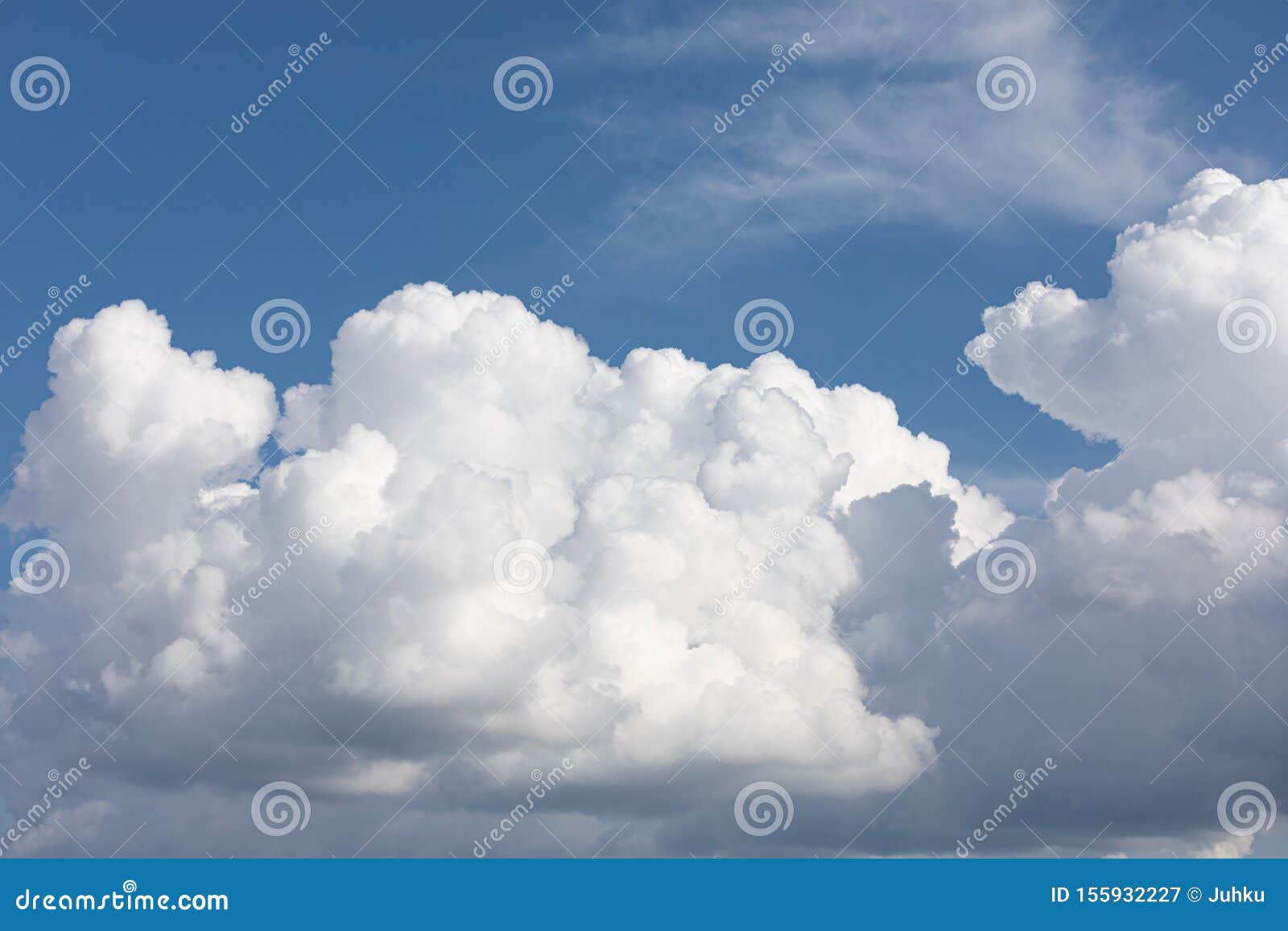 Fluffy Cloud Edge and Blue Sky Stock Image - Image of cloud, clean ...