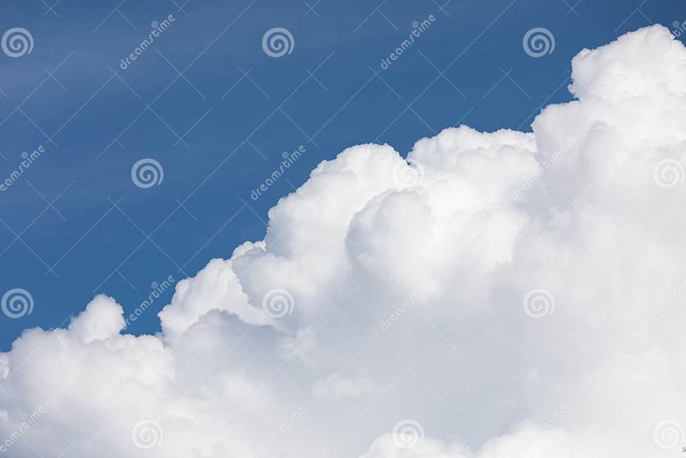 Fluffy Cloud Edge and Blue Sky Stock Image - Image of cloudy, scene ...