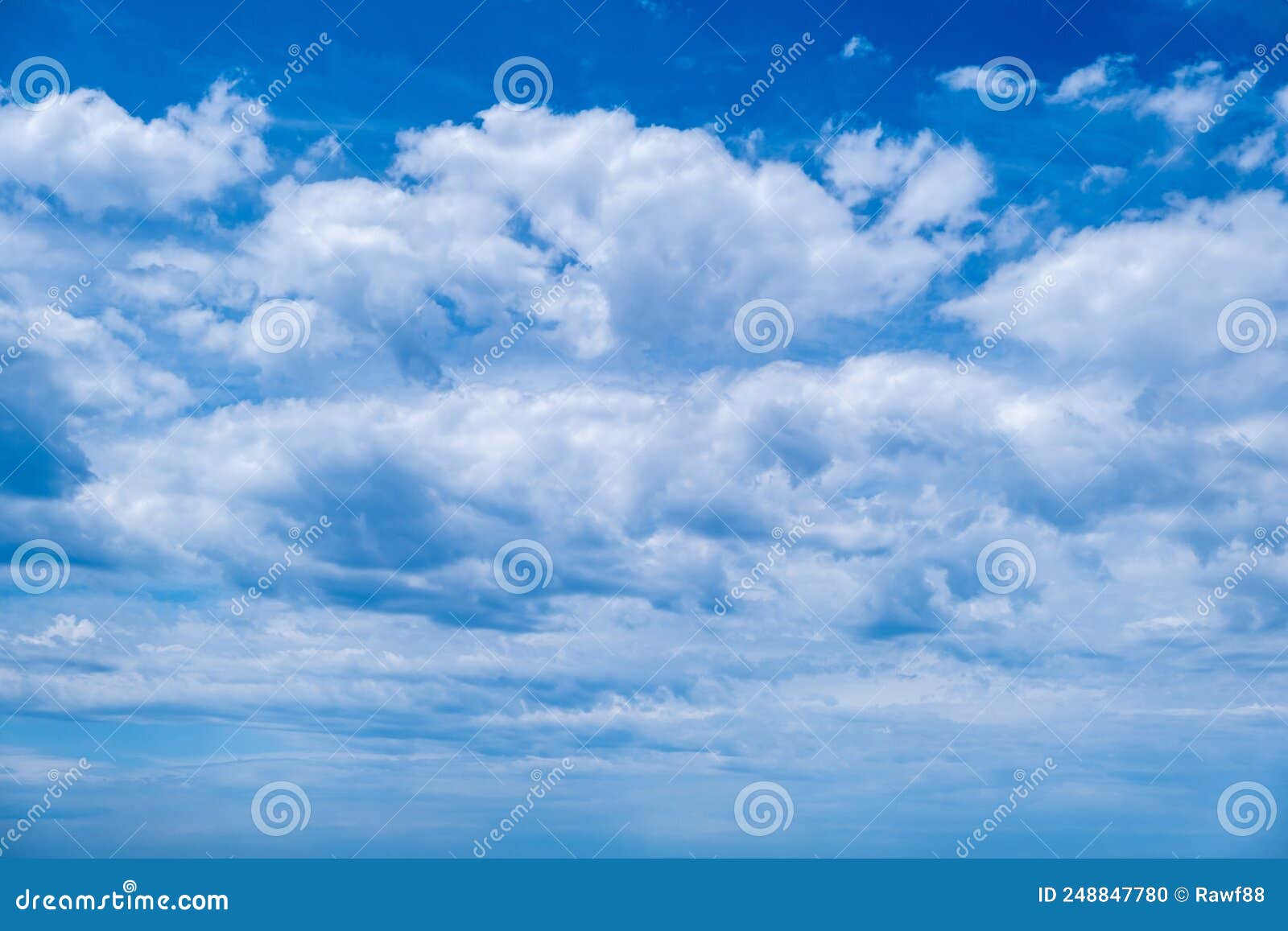 Fluffy Cumulus Cloud on Blue Sky Background. Cloudscape White and Grey ...