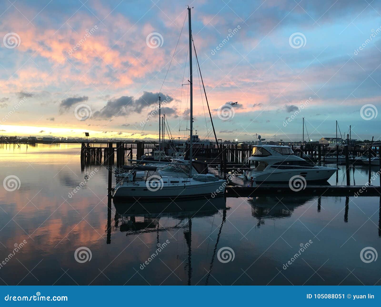 Flushing bay stock image. Image of flushing, reflection - 105088051