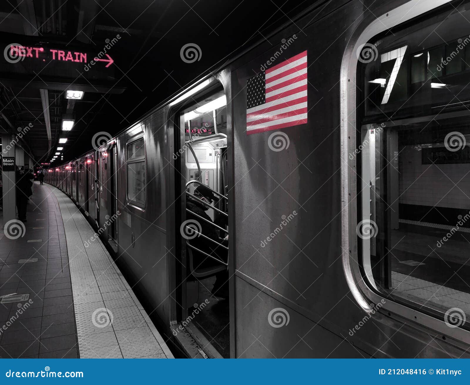 Flushing Queens Subway Station 7 Train Opening Doors for Commuters NYC ...