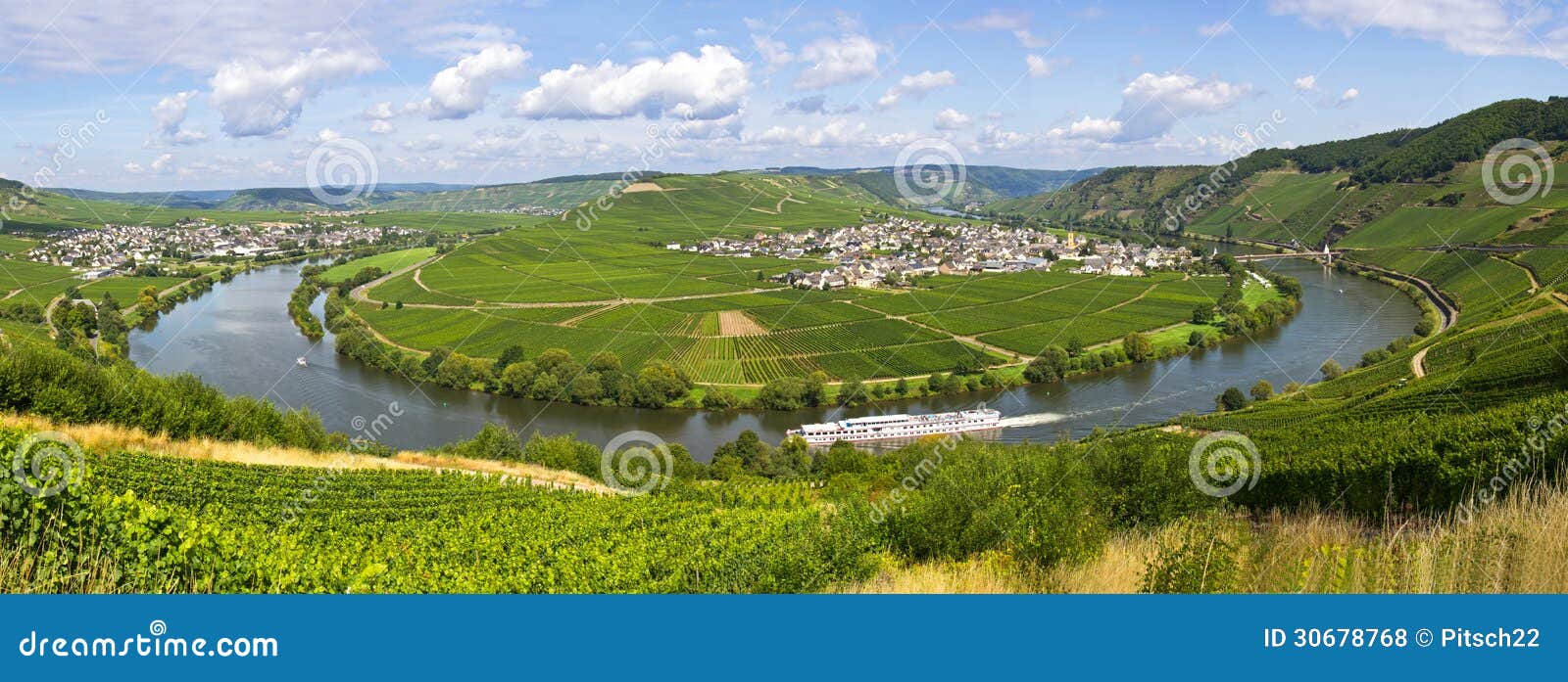 Fluss Mosel im trittenheim stockfoto. Bild von abhang - 30678768