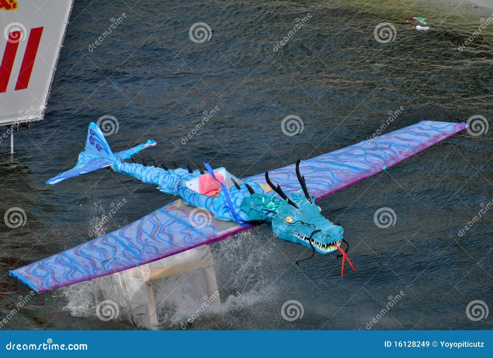 Flying dragon editorial stock image. Image of courage - 16128249