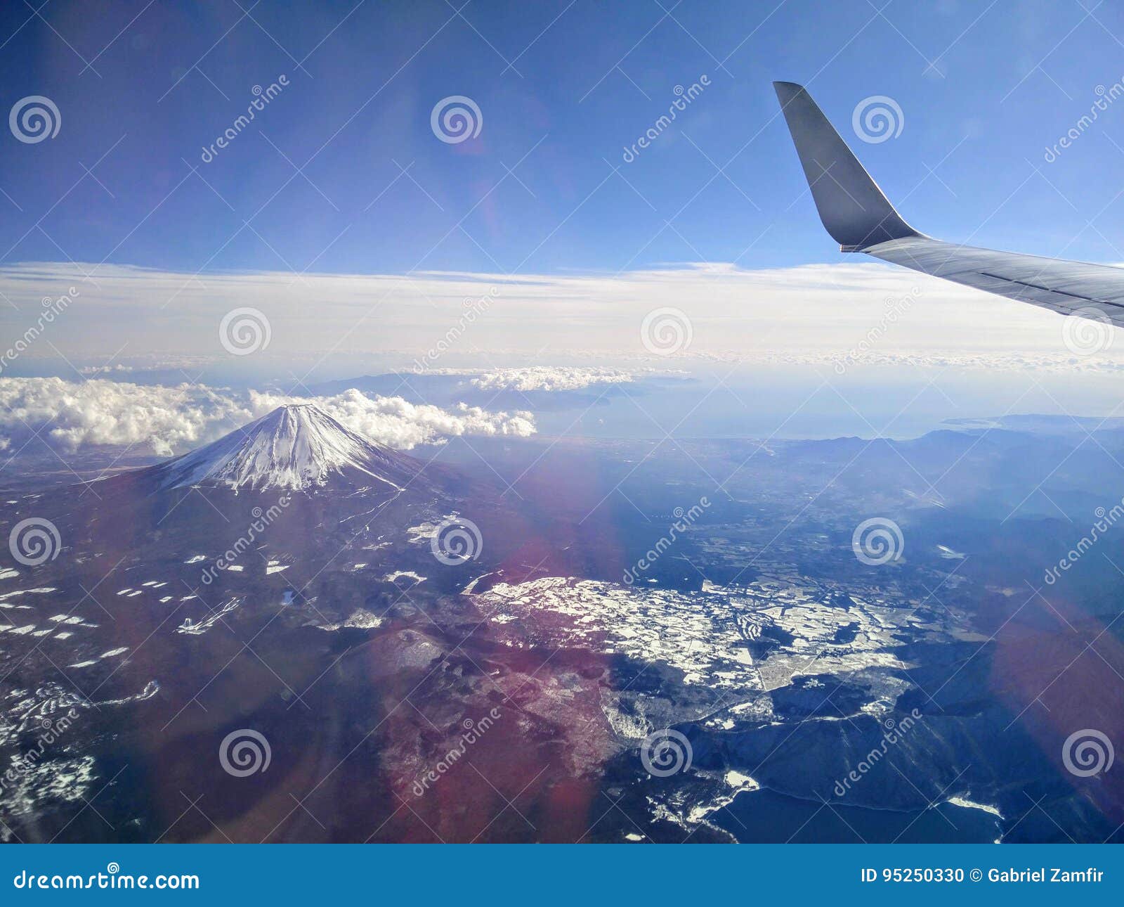 Flying over Fuji stock photo. Image of mountain, plane - 95250330