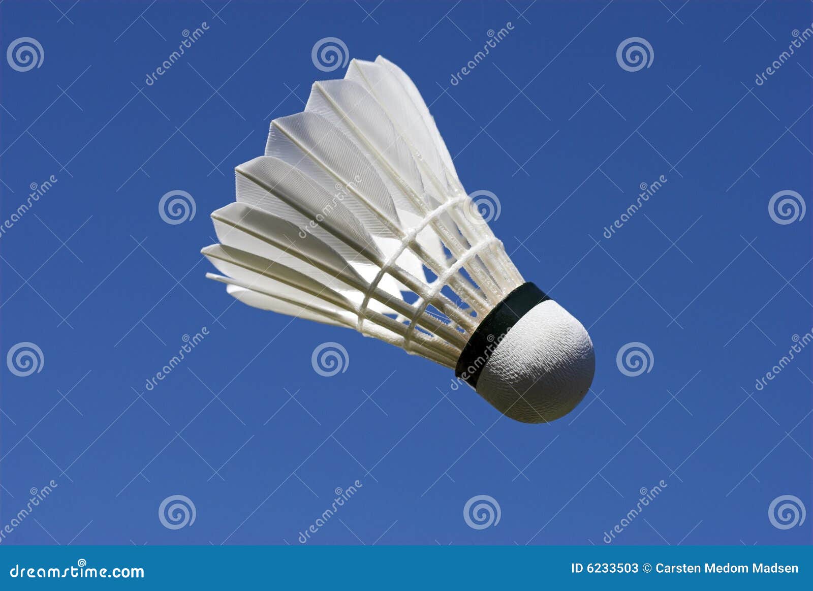 Flying Shuttlecock stock illustration. Illustration of sport - 6233503