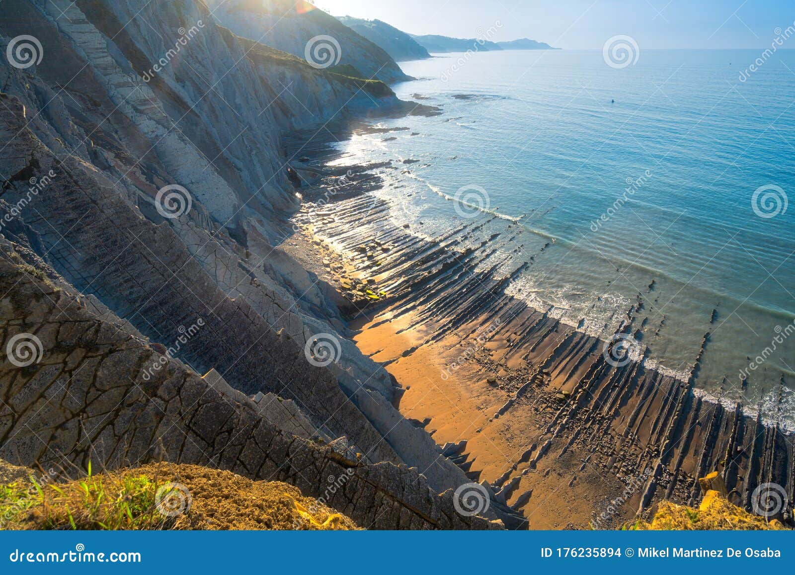 Flysch beach in Zumaia stock photo. Image of shore, coast - 176235894