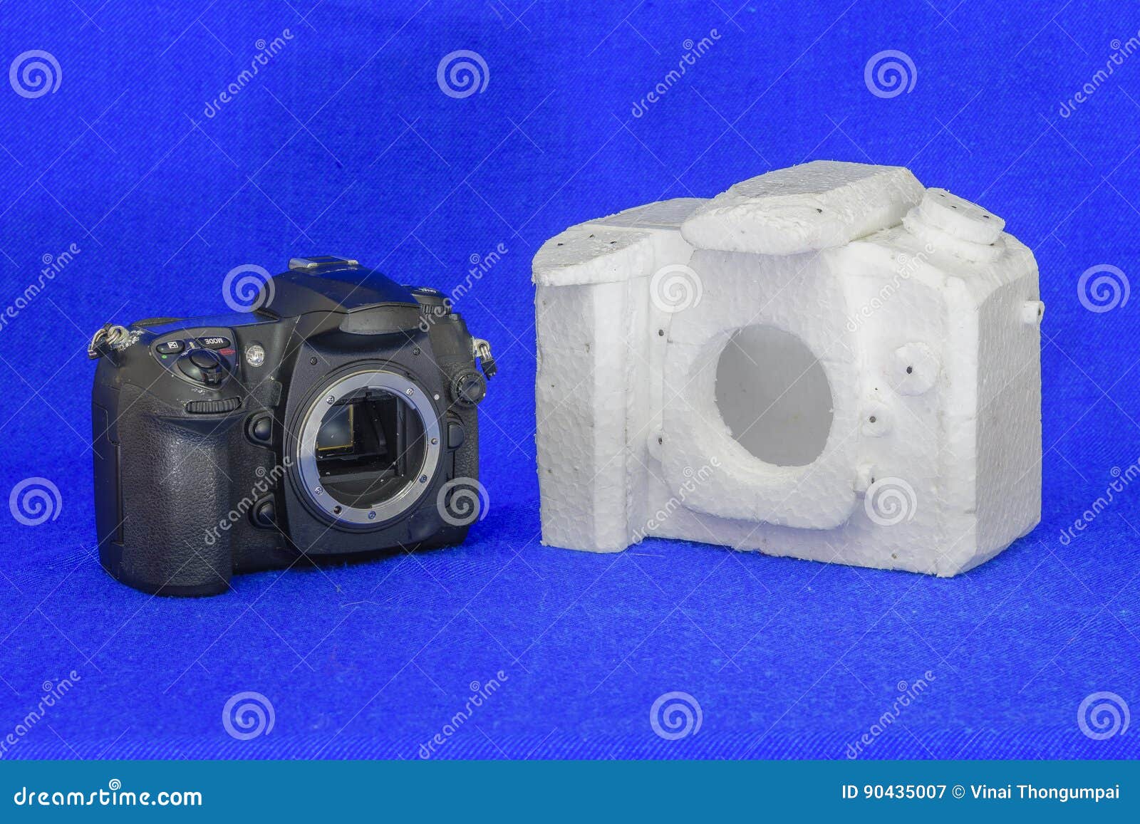Foam Sheet SLR Camera Outline for Molding Stock Image - Image of ...
