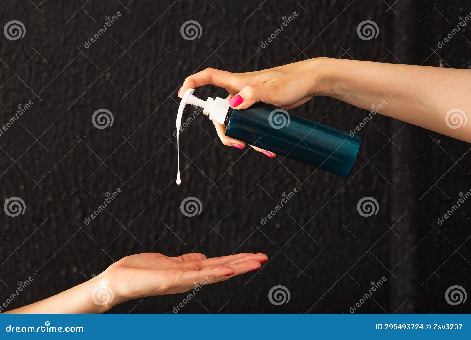Foaming Hand Soap for Washing. Applying Shampoo from Dispenser Stock ...
