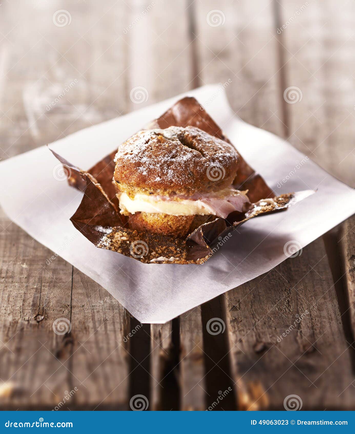 Focaccina Al Latte Crema Rustica Immagine Stock - Immagine di ...