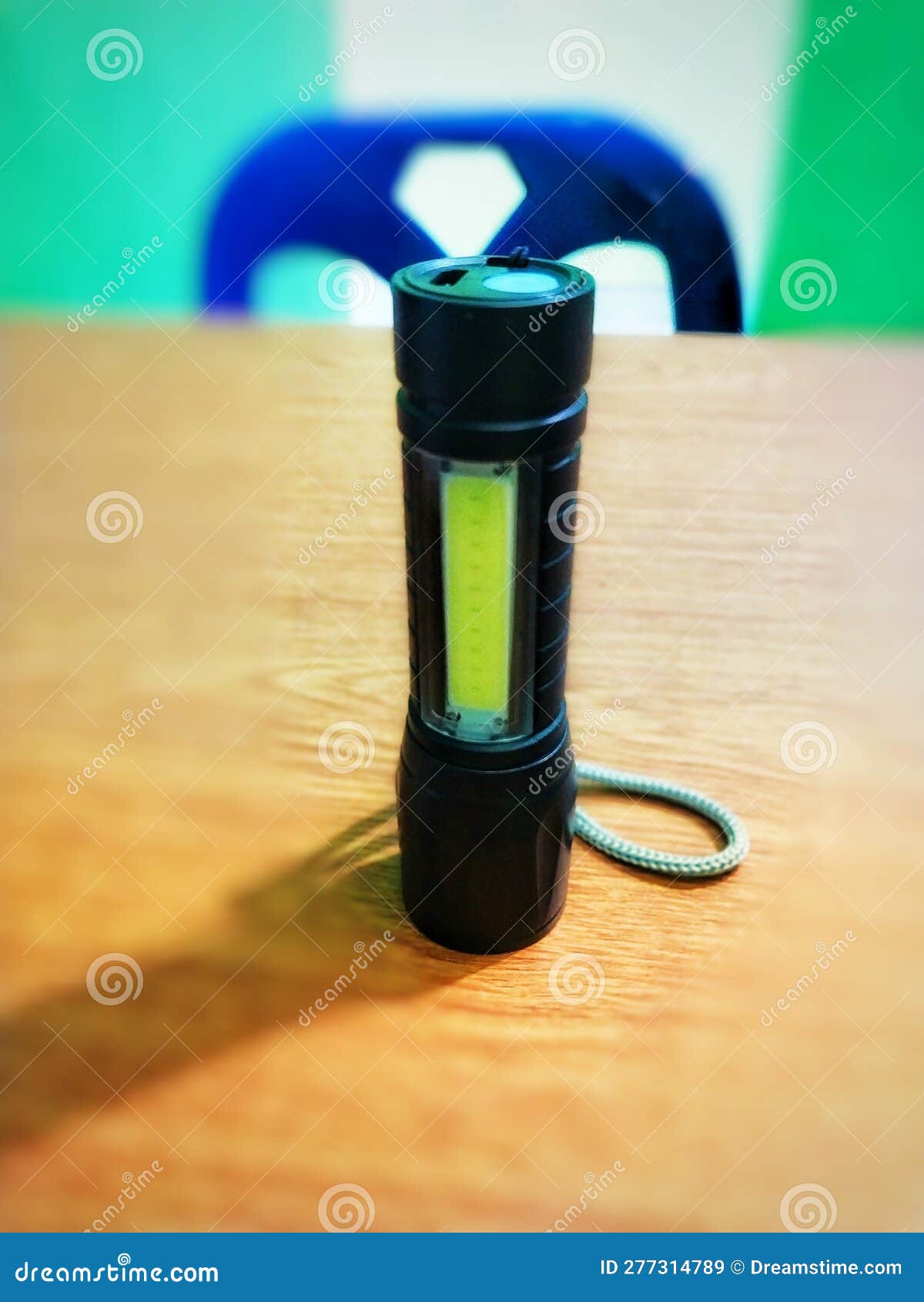 Flashlight And Light Ray Stock Photo | CartoonDealer.com #12664860