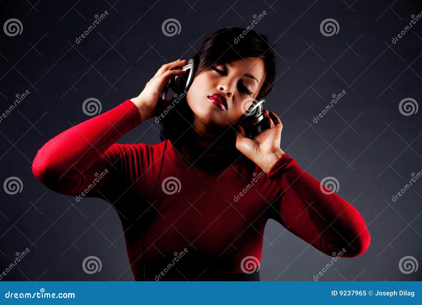 Focus on the job stock image. Image of sound, concentrate - 9237965