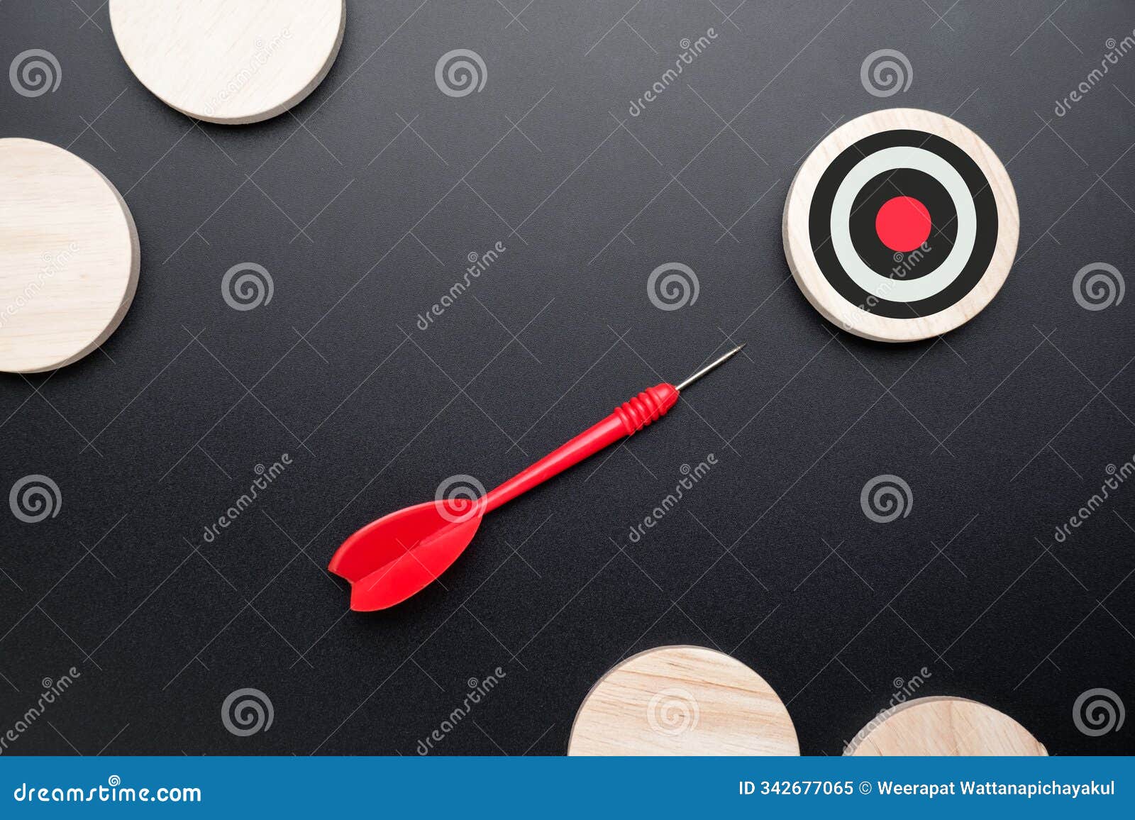 Focus only One Goal, Narrow the Target Stock Image - Image of dart ...