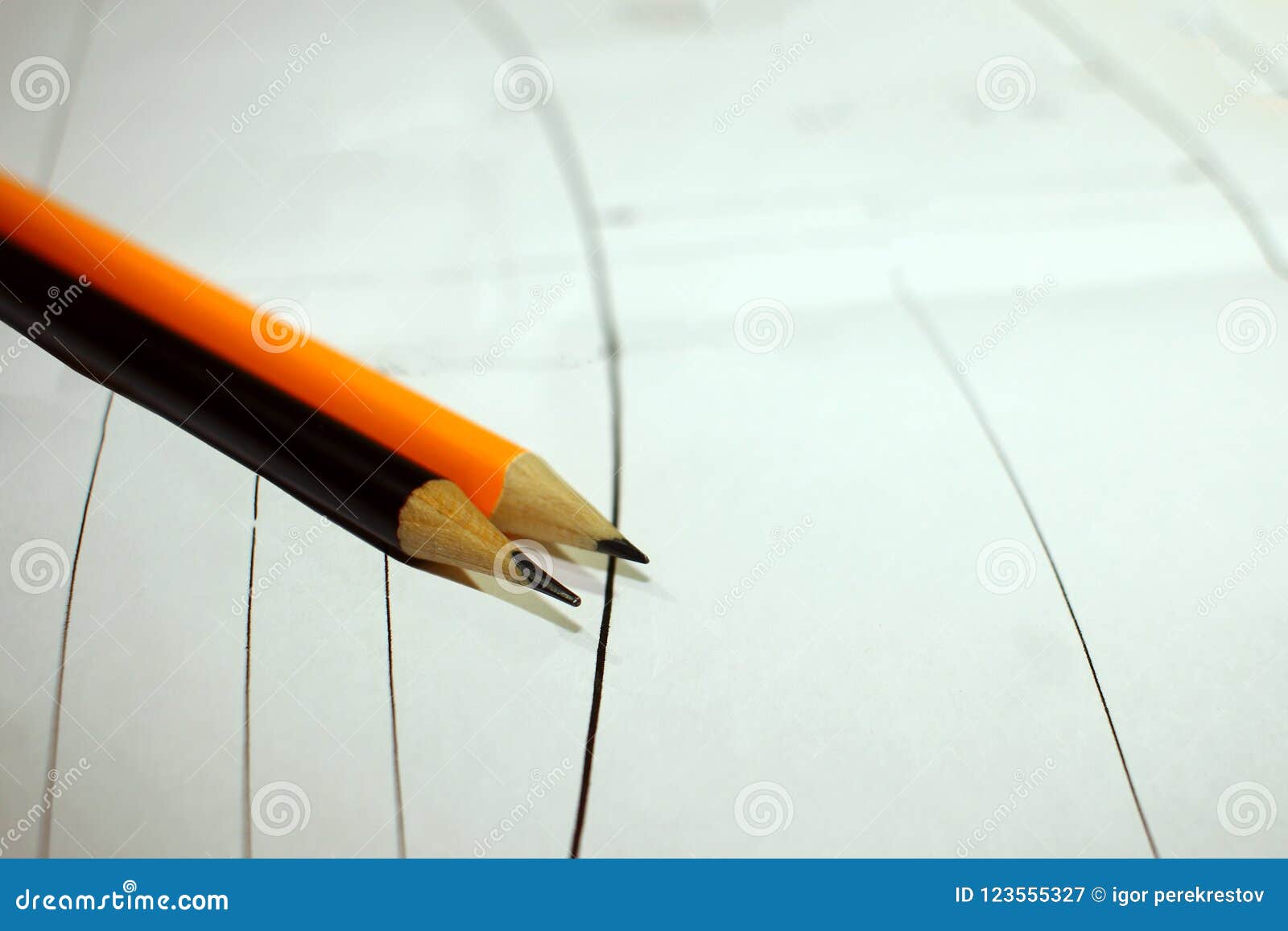 Curved Pencils Stock Photos - Download 37 Royalty Free Photos