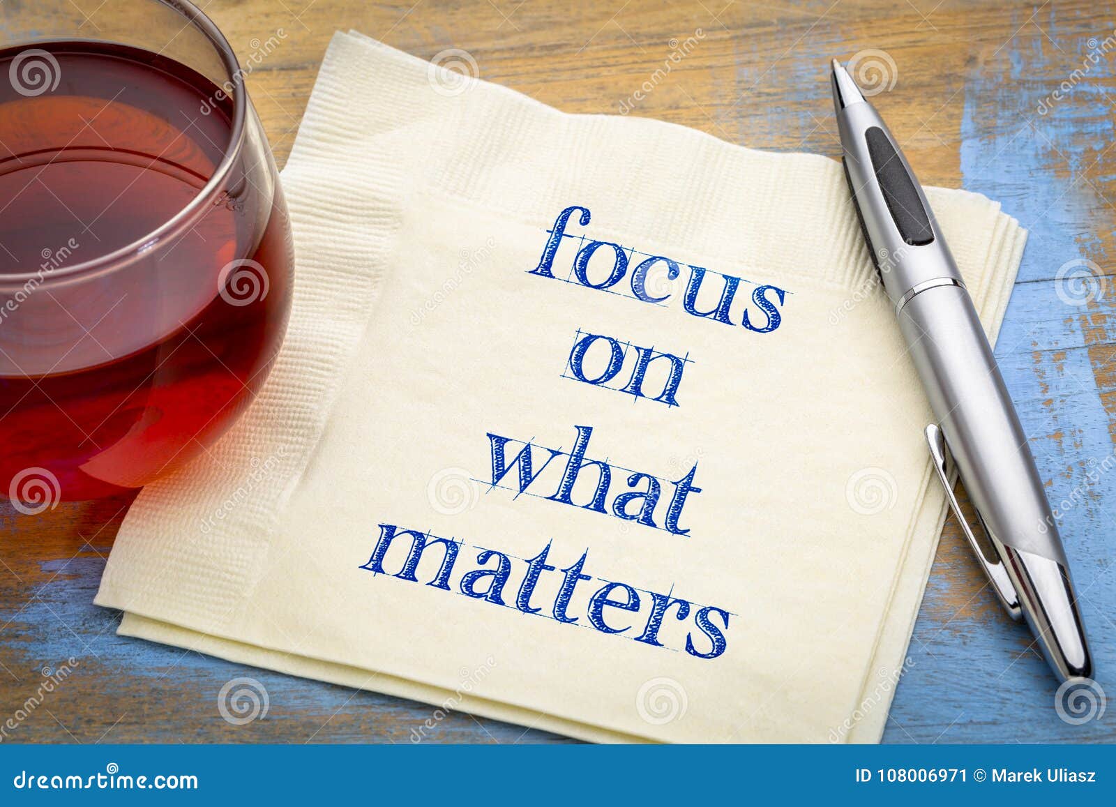 Focus on What Matters - Reminder Note Stock Image - Image of matters ...